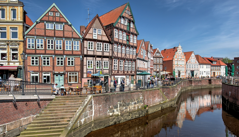 Rattin AG - Carreisen | Gruppenreisen - Neuhausen